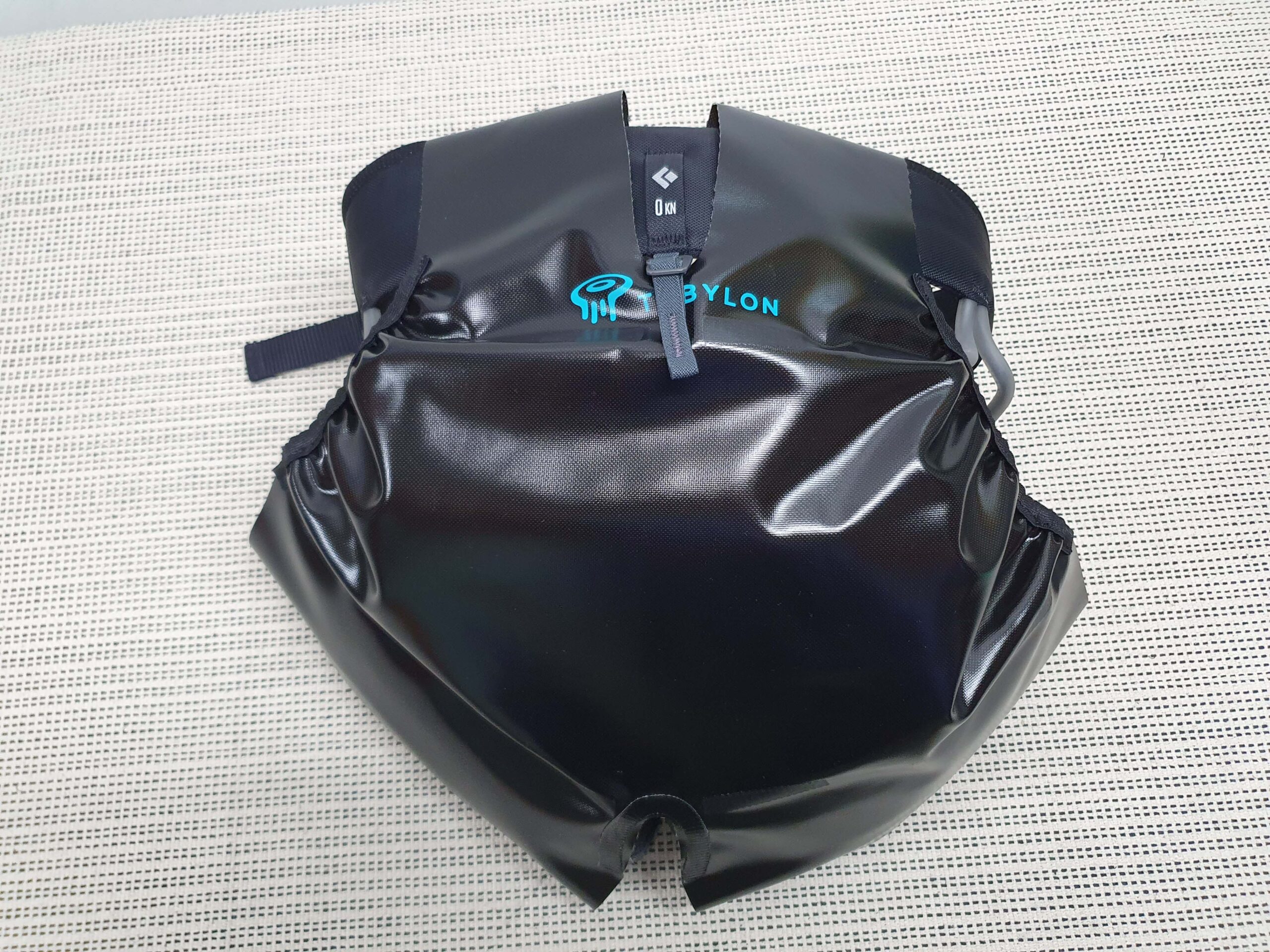 AZZGUARD protective pad for rock climbing harnesses - TEBYLON canyoning ...